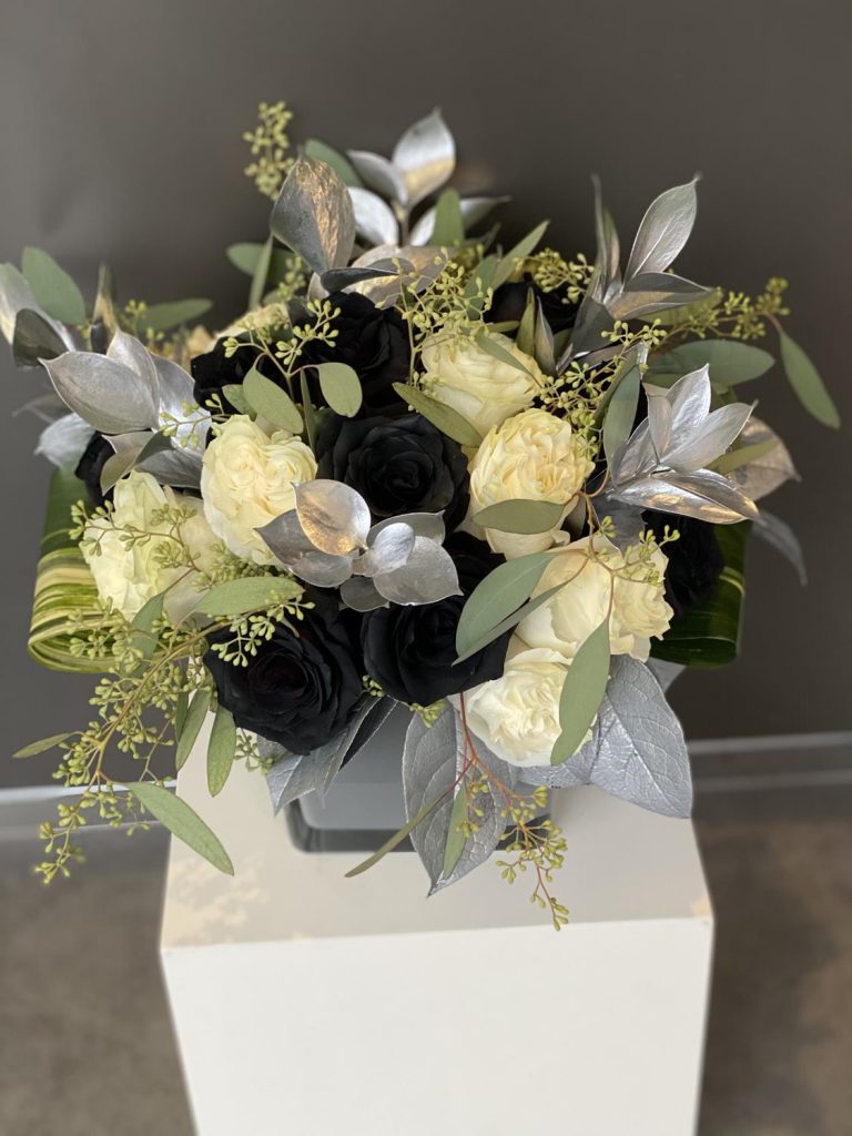 Buy Onyx flowers Online | Stavebank Florist